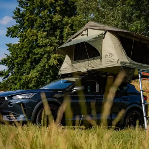 Stanujnaautě.cz - půjčovna stanů na auto z Hradce Králové