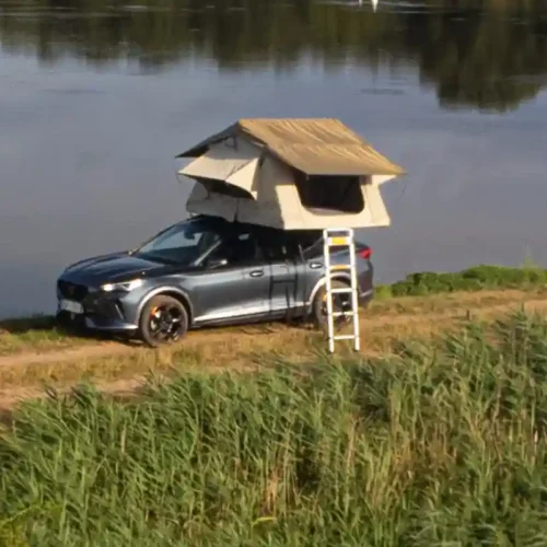 Stanujnaautě.cz - půjčovna stanů na auto z Hradce Králové