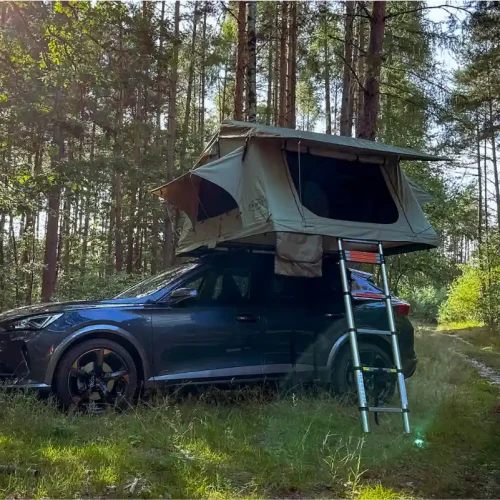 Stanujnaautě.cz - půjčovna stanů na auto z Hradce Králové